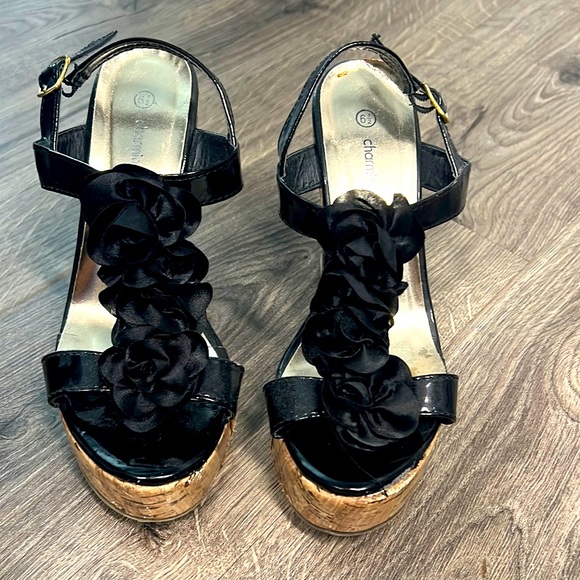 Charming Charlie | Shoes | Black Flower Wedges | Poshmark